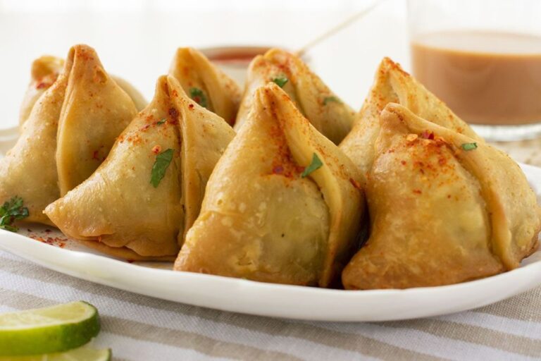 Vegetable Samosas (Sambusa ya Mboga) - East Africa Chef